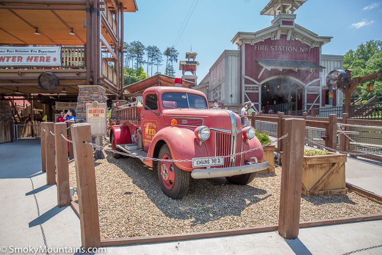 7 Must-See Hidden Gems at Dollywood Theme Park