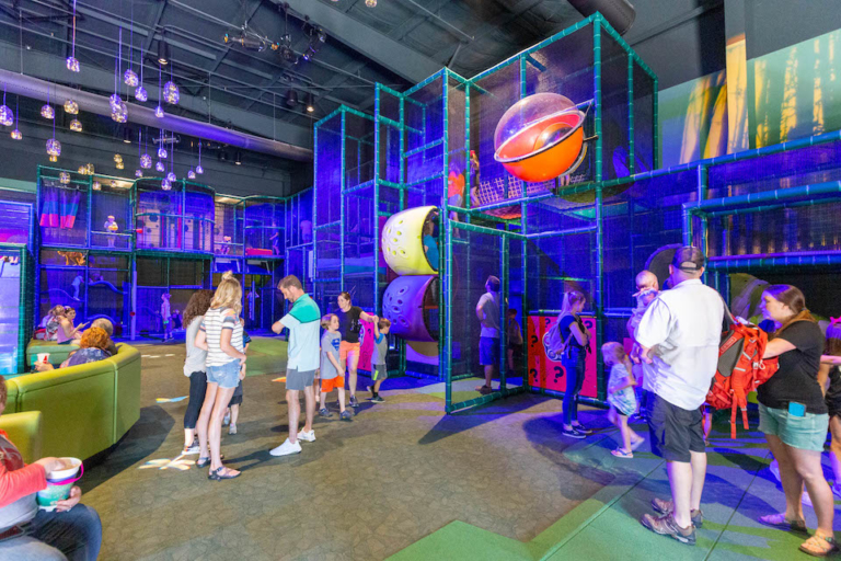 10 Things to Do at Dollywood if You Don't Do Rides