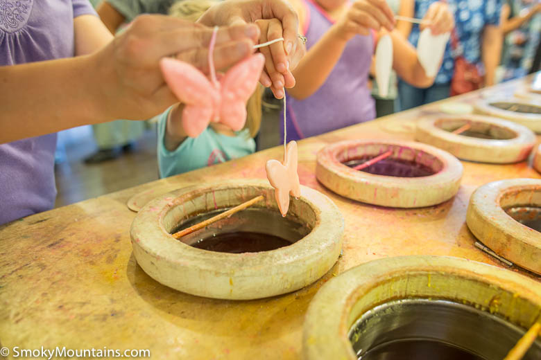 Dollywood: 6 Craft Experiences You Will Want to Try