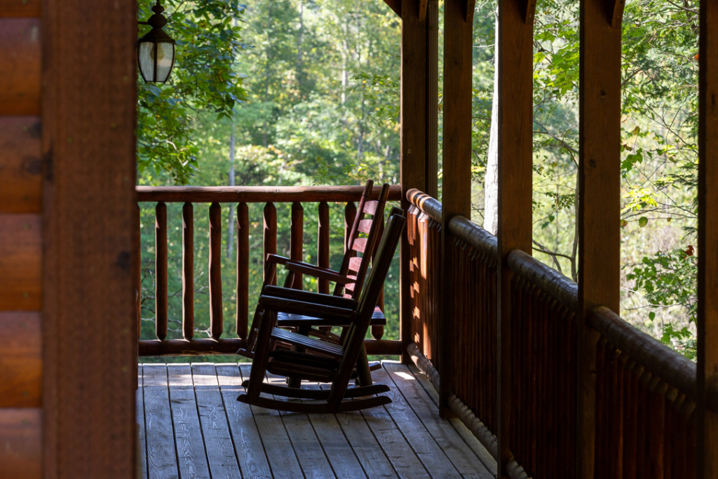 Tips on Planning an Affordable Honeymoon in Gatlinburg