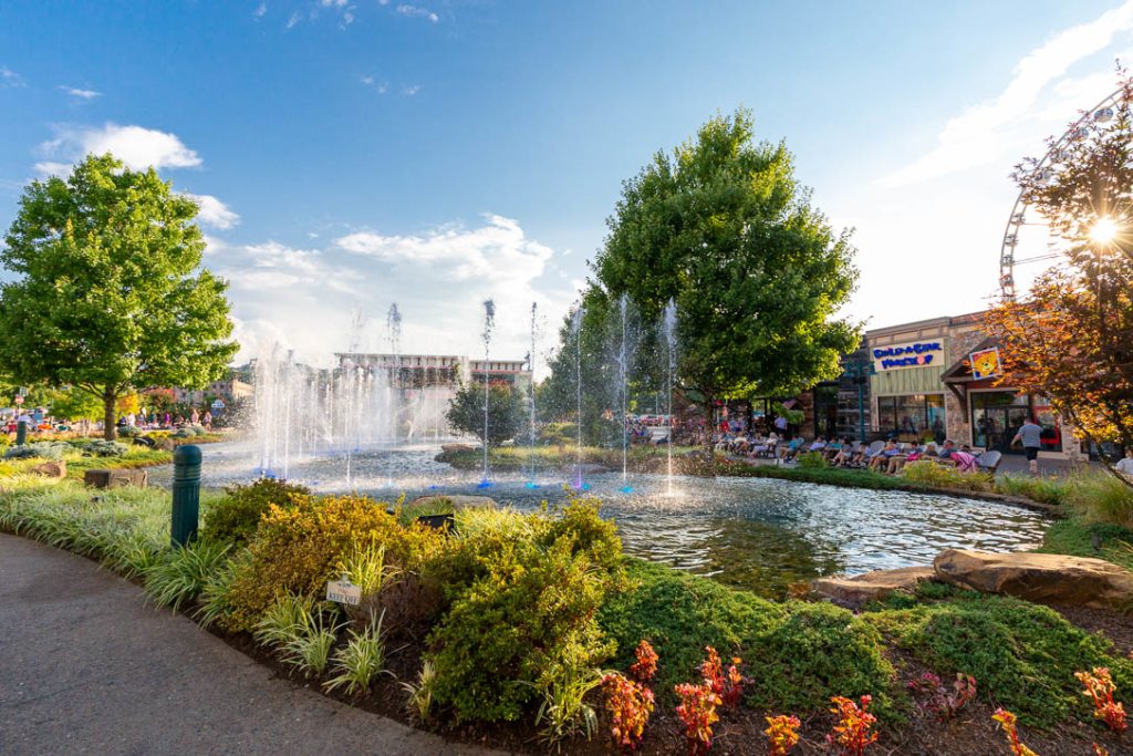The 8 Most Iconic Spots and Landmarks in Pigeon Forge, TN