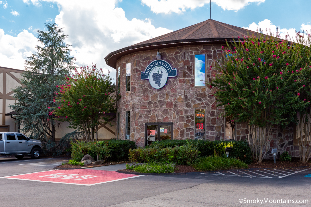 Local Guide to Breweries, Distilleries and Wineries in Gatlinburg