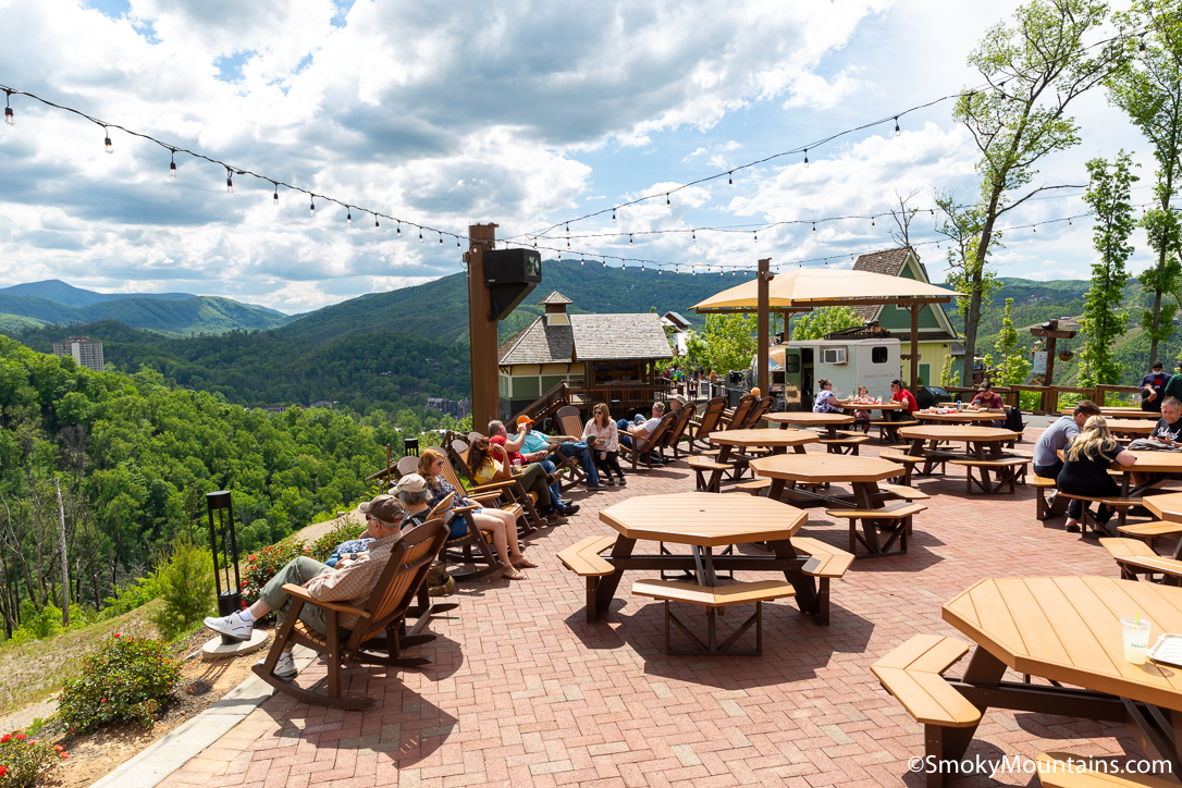 What You Need to Know About the Bear-Varian Fall Festival at Anakeesta