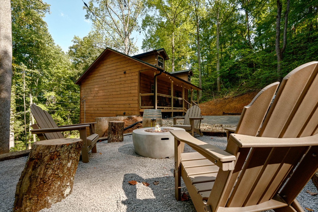 5 Intimate Cabin Stays for A Pigeon Forge Getaway