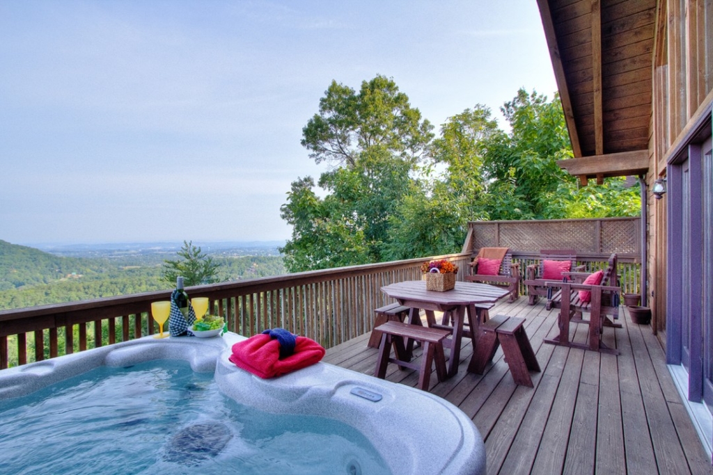 5 Intimate Cabin Stays for A Pigeon Forge Getaway
