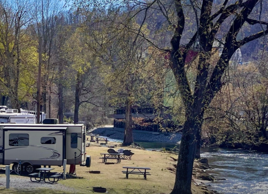 The Ultimate Pigeon Forge Campground Guide 2023