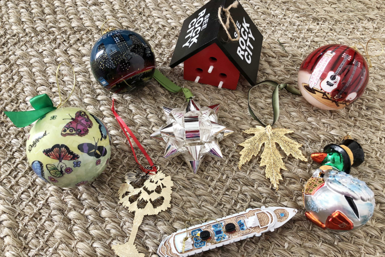 Best Dollywood Merchandise: Top Souvenirs & Gifts to Take Home